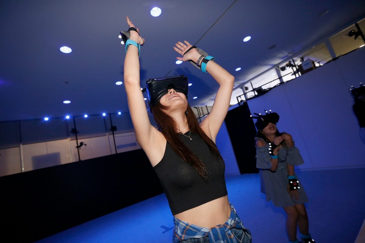 テレ朝POST » 日本初公開の驚愕VR体験！眼前に恐竜世界を体験できる「アバル：ダイナソー」【テレ朝夏祭り】