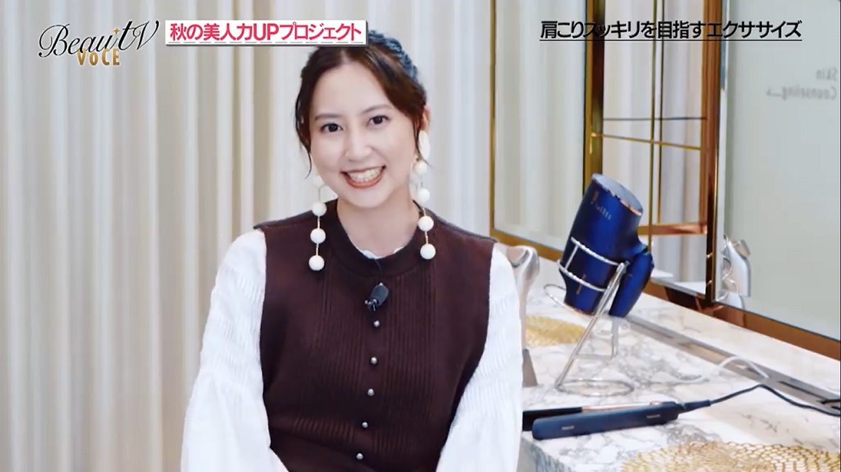 テレ朝post 河北麻友子も「気持ちよさそう」 肩こりスッキリを目指す“おうち”トレーニング！